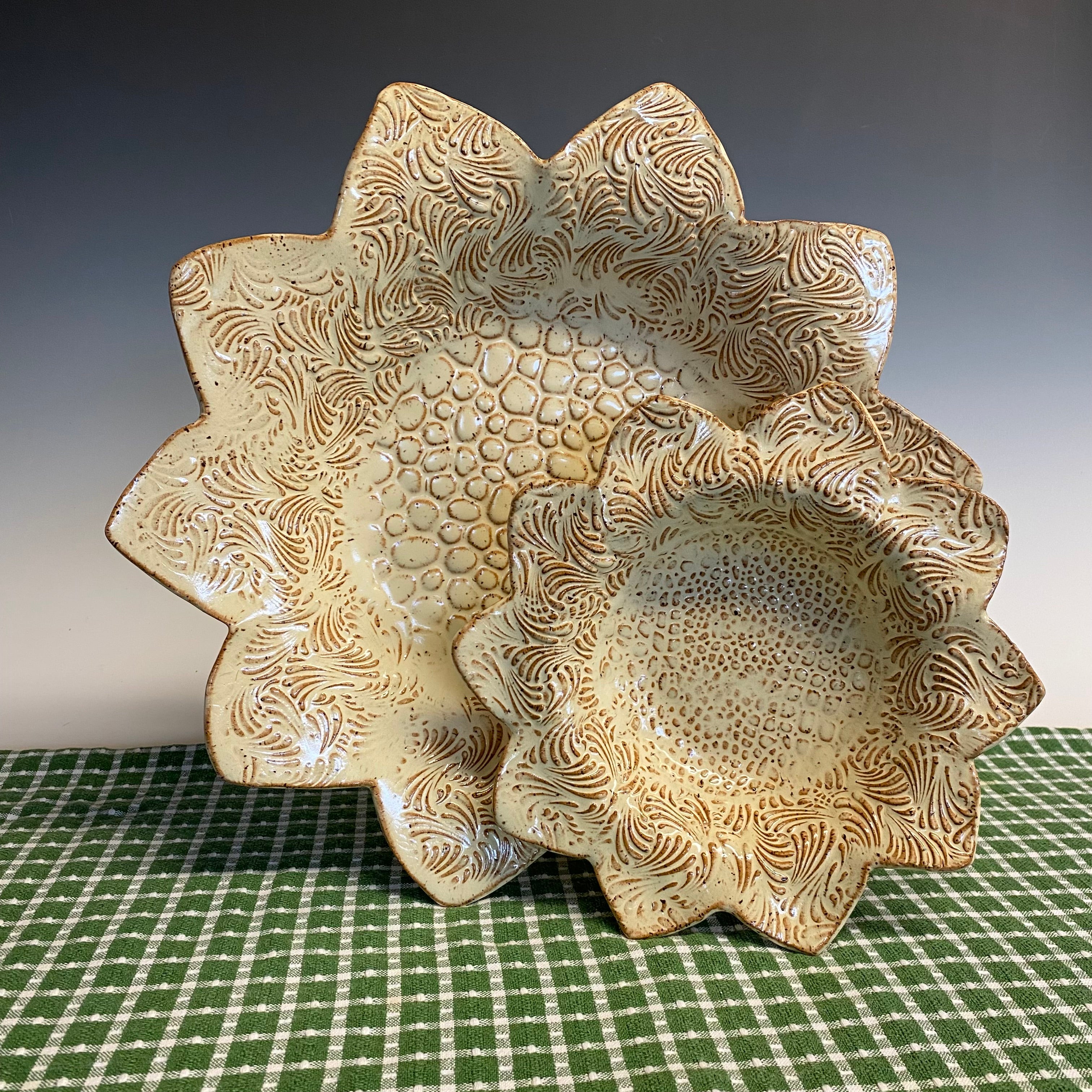 Sunflower Bowls | Thomas Pottery